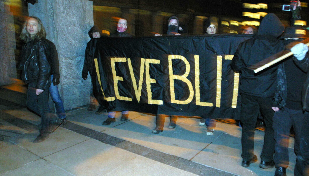 Blitz er 40 år. Se bildene fra husets dramatiske historie