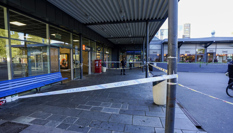 Begge siktede varetektsfengslet i fire uker etter knivstikkingen på Furuset Begge siktede varetektsfengslet i fire uker etter knivstikkingen på Furuset